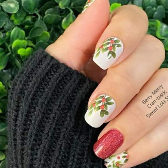 Color Street | Makeup | Color Street Crantastic And Berry Merry Mani ...